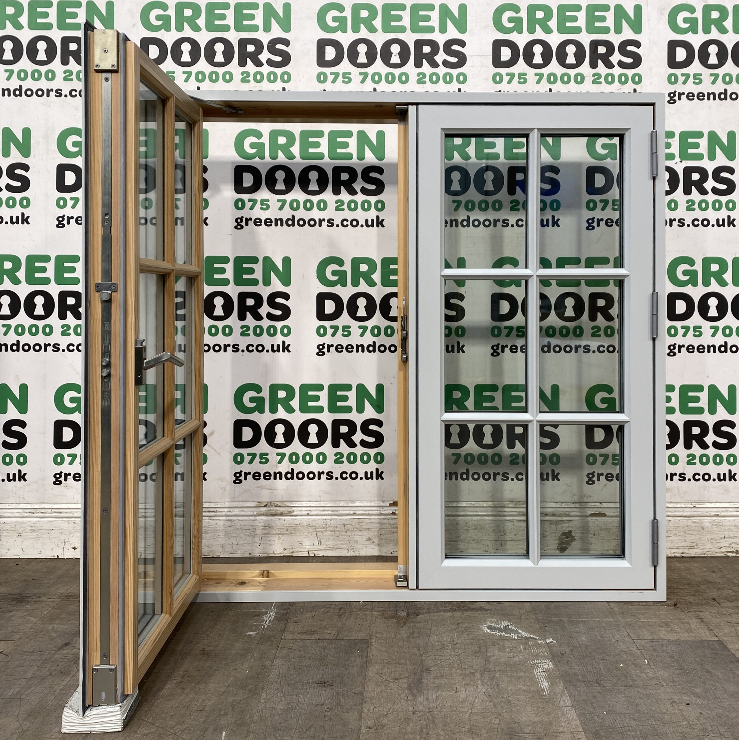 Aluminium Casement window | Green doors